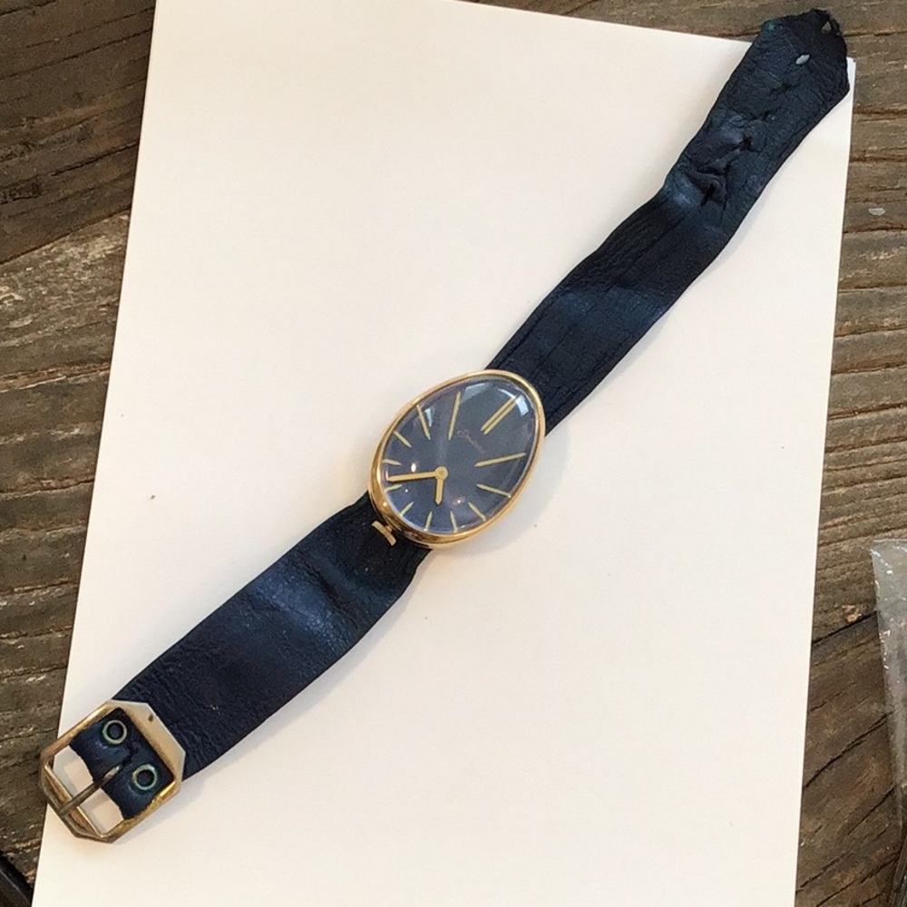 Vintage Endura Watch - Gem